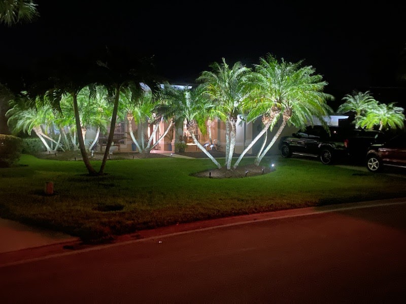 Landscape Lights and Design – Luxurious LED Lighting Systems